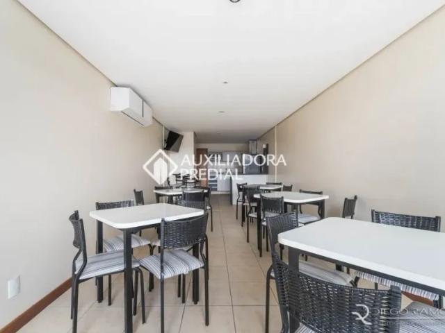 Apartamento com 2 quartos em Auxiliadora Porto Alegre RS
