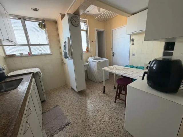 Imóvel para venda possui 100 metros quadrados com 3 quartos em Ingá Niterói RJ