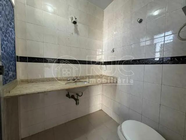 Imóvel para venda possui 130 metros quadrados com 4 quartos em Tijuca Rio de Janeiro RJ