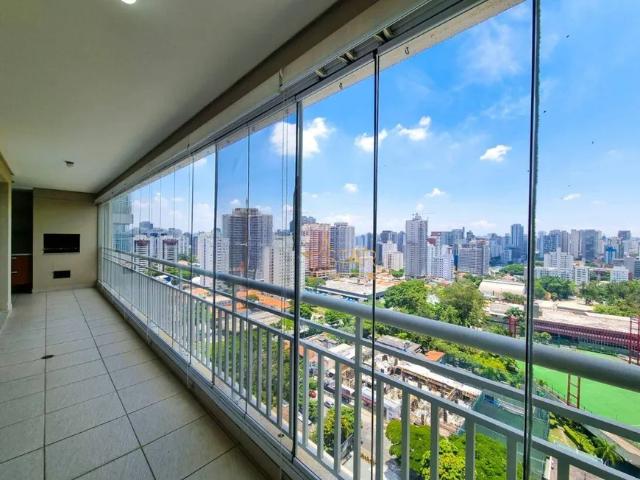 Imóvel para venda possui 148 metros quadrados com 3 quartos em Santo Amaro São Paulo SP