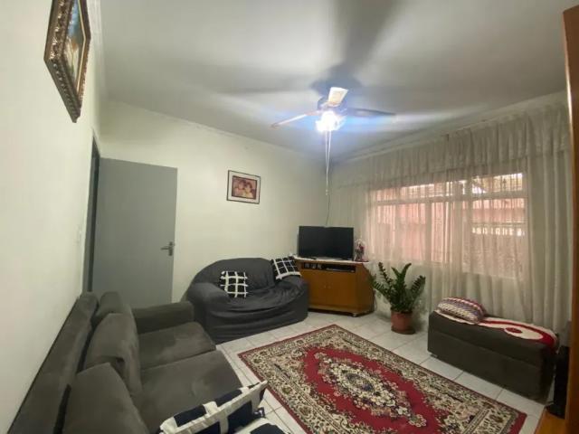 Imóvel para venda possui 150 metros quadrados com 3 quartos em Vila Valparaíso Santo André SP
