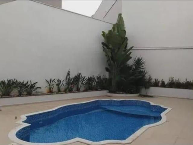 Imóvel para venda possui 150 metros quadrados com 3 quartos em Parque Terranova