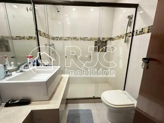 Imóvel para venda possui 164m² com 4 quartos em Tijuca Rio de Janeiro RJ
