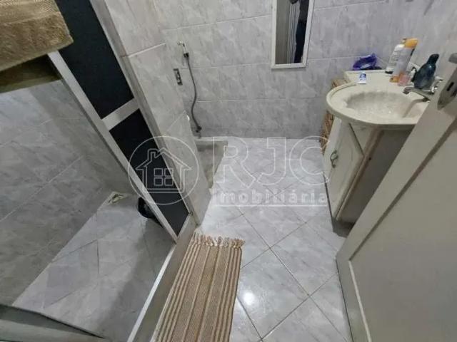 Imóvel para venda possui 65 metros quadrados com 2 quartos em Maracanã Rio de Janeiro RJ
