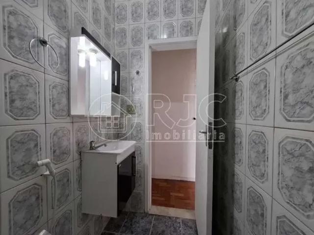 Imóvel para venda possui 68 metros quadrados com 2 quartos em Maracanã Rio de Janeiro RJ