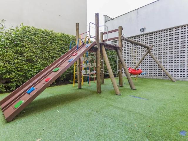 Imóvel para venda possui 75 metros quadrados com 2 quartos em Auxiliadora Porto Alegre RS