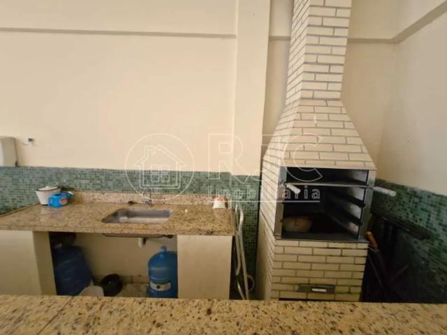 Imóvel para venda possui 85 metros quadrados com 3 quartos em Copacabana Rio de Janeiro RJ