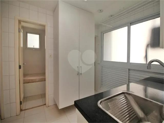 Imóvel para aluguel e venda com 288 metros quadrados com 4 quartos
