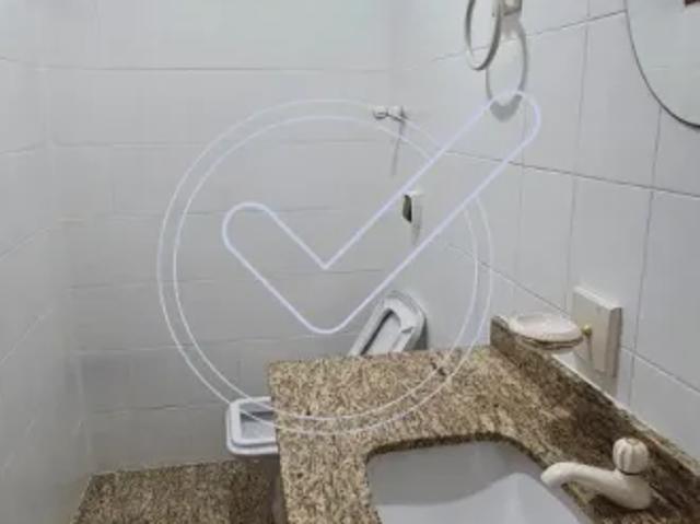 Prédio Comercial no Centro Comercial Alphaville