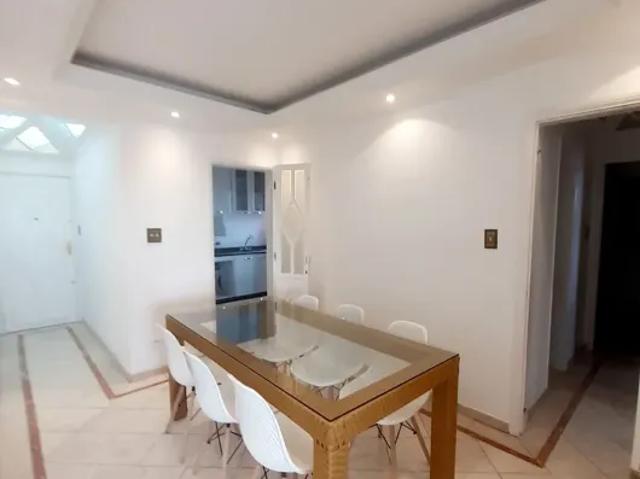 Imóvel para aluguel possui 81 metros quadrados com 2 quartos