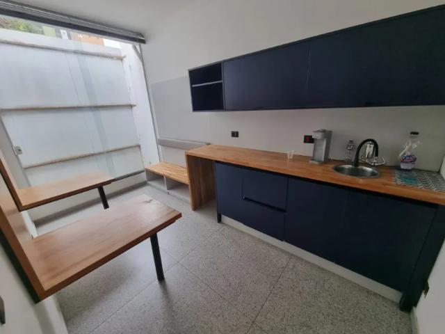 Imóvel para aluguel possui 250 metros quadrados com 4 quartos em Pinheiros São Paulo SP