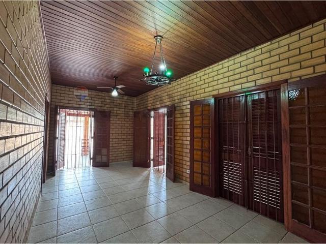 Imóvel para locação com acabamento rustico!