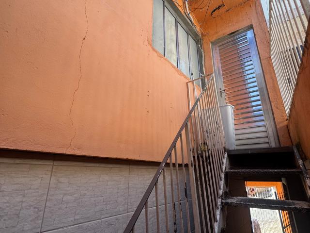 Imóvel renda 64m2 | 02 casas|01 vaga| Vila Menck| R$ 400mil