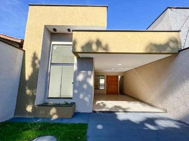 Imóvel residencial, 210 m², 3 dormitórios, salas, 3 banheiro, vagas
