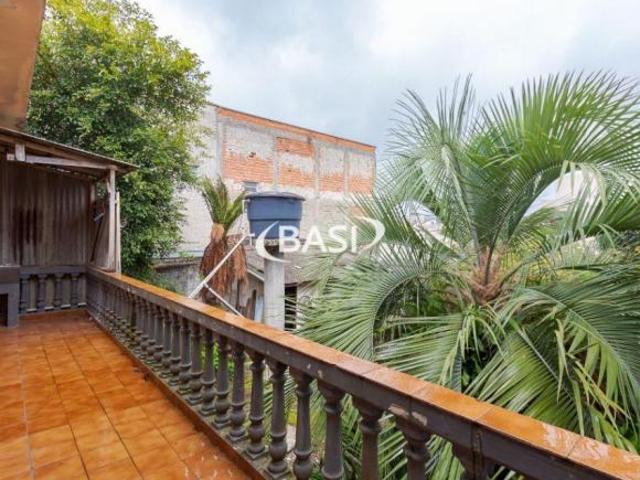 Imovel versatil com 3 moradias independentes – excelente para renda extra ou uso misto residencial