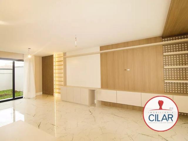 Imobiliária Cilar Aluga Casa com 3 quartos no Pinheirinho com 222,00m², Ref. 05757.058 CILAR