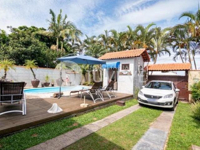 IMOBILIARIA JUVEVE VENDE EM GUARATUBA CONFORTO E LAZER PERTINHO DO MAR