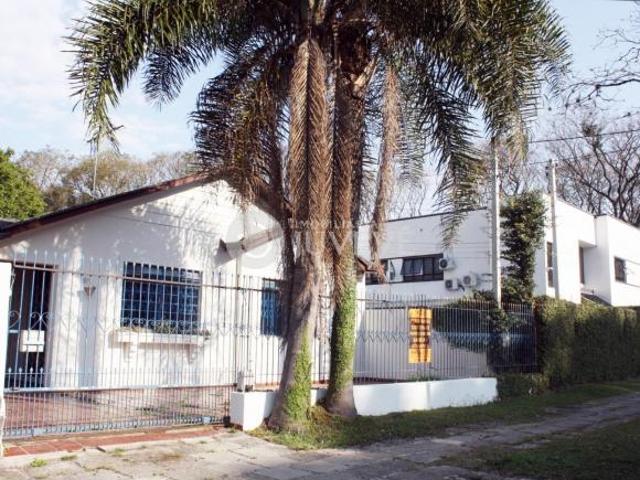 IMOBILIARIA JUVEVÊ VENDE RESIDENCIA ZR3 HUGO LANGE CABRAL RUA JAIME BALÃO, 416 UFPR AGRARIAS VETERIN