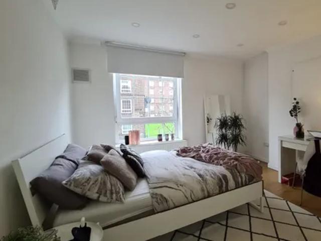 Imax Cafe, 1 Charlie Chaplin Walk, London, SE1 8XR, United Kingdom | 4 bed apartment for rent #166281100 | Rentberry