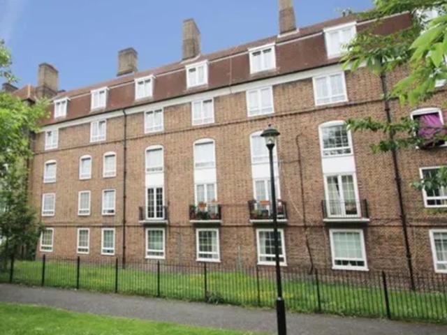 Imax Cafe, 1 Charlie Chaplin Walk, London, SE1 8XR, United Kingdom | 2 bed house for rent #166103638 | Rentberry