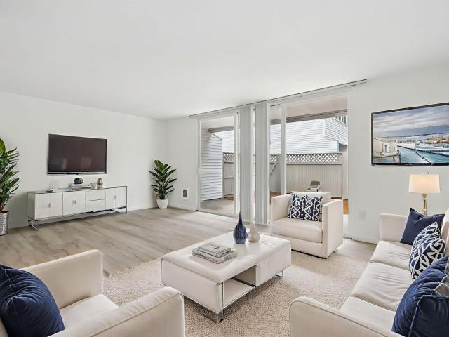 Images Columbia Apartments