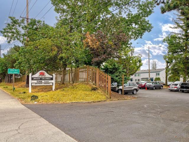 Images Columbia Apartments 2 Bedroom Apartment for Rent at 13424 Ne Sandy Blvd, Portland, OR 97230 Argay