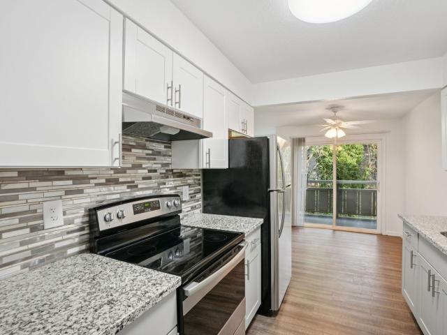 Images Springcreek Apartments