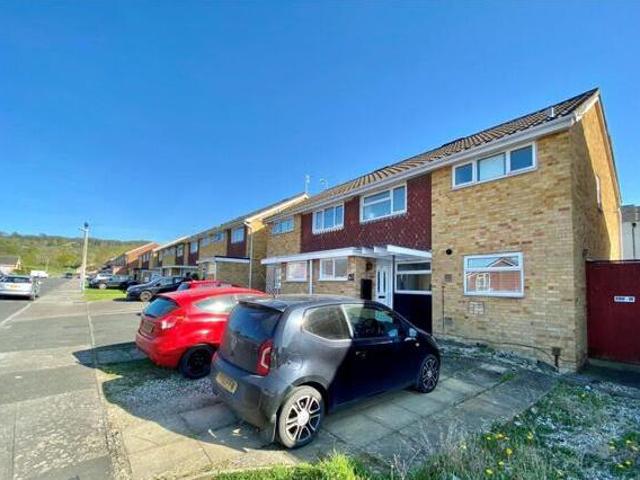 Imjin Road, Cheltenham, 3 Bedroom Semi detached