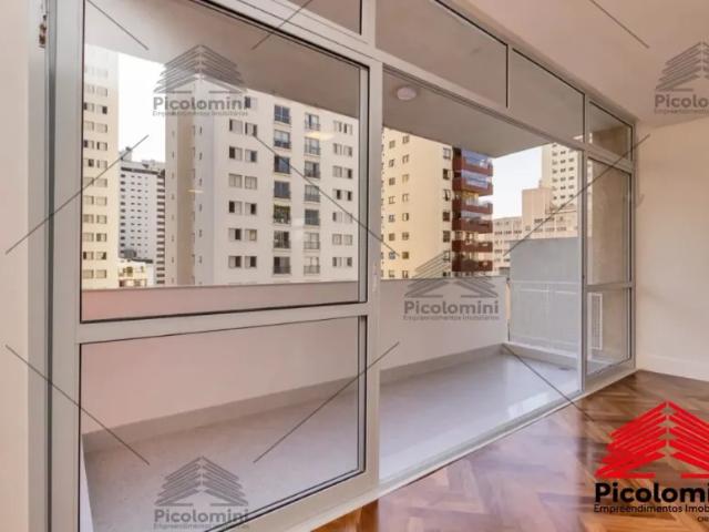 Impecável apartamento de 3 quartos e 2 suítes em Higienópolis, São Paulo: 233,35 m², 3 salas, 4 banh