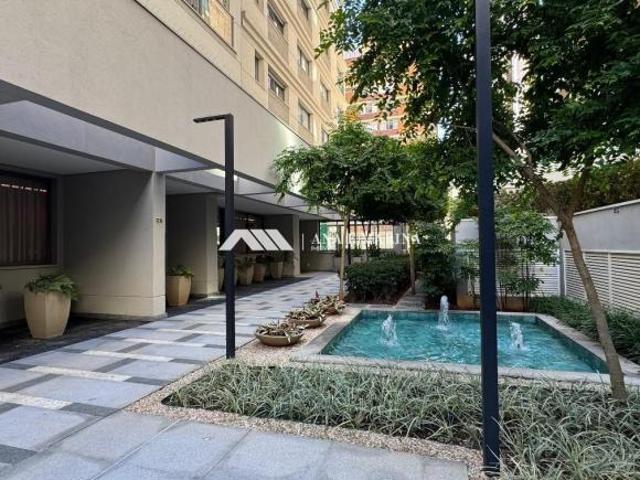 Impecável cobertura à venda no Cambui com, 3 suítes e 371m² de área.Ana e Marina Imóveis