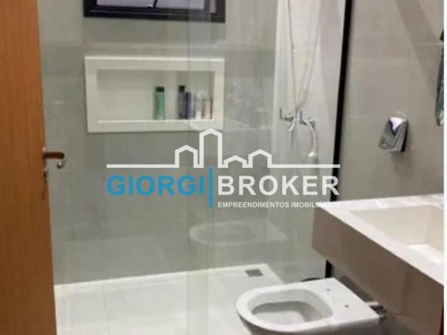 Impecável Casa à Venda em Bady Bassitt SP na Avenida Parque 3 Dormitórios, Piscina e 3 Vagas de Gara