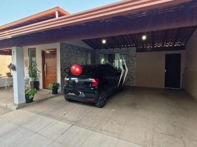 Impecável casa à venda em Lagoa Santa MG, bairro Lundcea: 3 quartos, 1 suíte, 2 salas, 3 banheiros