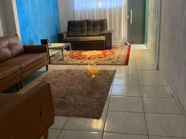 Impecável casa à venda em Taubaté SP, no bairro Chácara Santa Luzia: 4 quartos, 1 sala, 2 banheiros