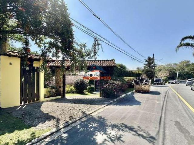 Impecável casa em condomínio à venda em Carapicuíba SP, Jardim Ana Estela 5 quartos, 3 suítes, 7 sa