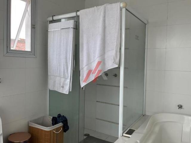 Impecável casa em condomínio à venda em Alphaville, Santana de Parnaíba SP: 4 quartos, 2 suítes, 3 s