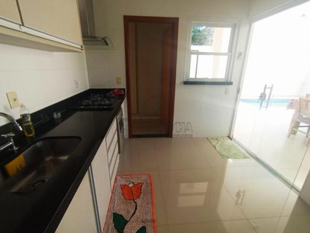 Impecável Casa em Condomínio à Venda em São José do Rio Preto SP 3 quartos sendo 2 suítes, 2 salas