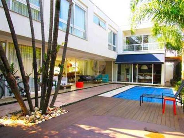 Impecável casa em condomínio fechado 4 suites à venda em Brooklin SP