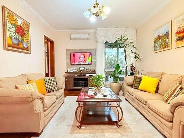 Impecável apartamento com 3 dormitórios, 3 banheiros, 2 vagas cobertas, com 1