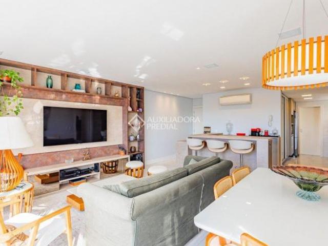 IMPECÁVEL APARTAMENTO COM 3 DORMITÓRIOS, SUÍTE, CLOSET E 3 VAGAS