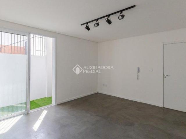 IMPECÁVEL E AMPLO NO BAIRRO AUXILIADORA
