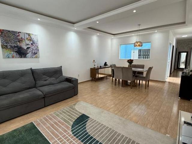 Impecável residência à venda em Bragança Paulista SP, Jardim Vista Alegre: 3 quartos, 2 suítes, 2 sa