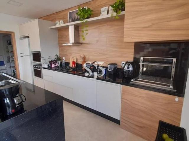 Impecável residência de alto padrão com 3 suítes na Vila Monte Alegre, Paulínia SP: 195m², 4 vagas