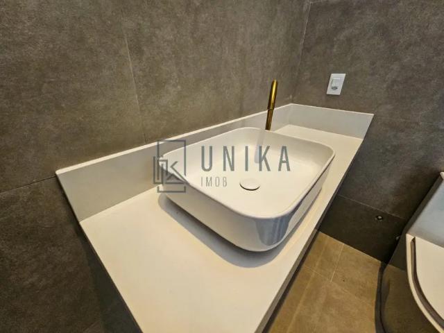 Imperdível mansão de luxo com 5 quartos no Centro de Itupeva SP: 5 suítes, 3 salas, 6 banheiros, 4 v