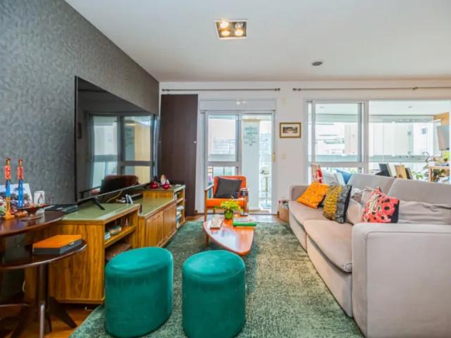 Imperdível oportunidade: Apartamento de luxo na Vila Olímpia com 3 suítes e 3 vagas de garagem!