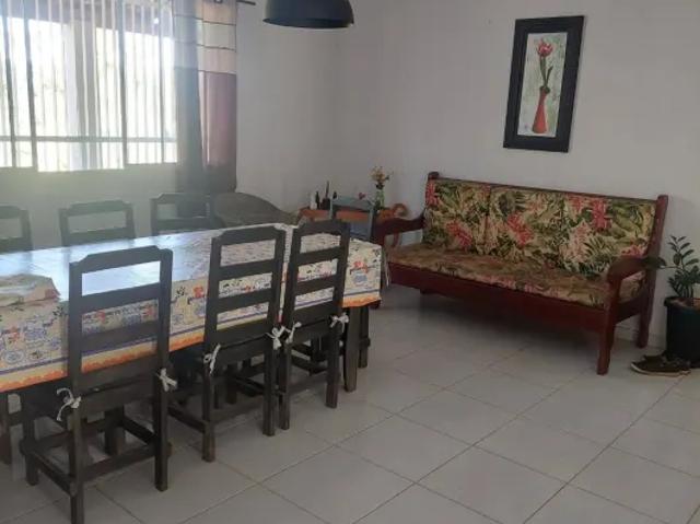 Imperdível oportunidade: Casa à venda em Vinhedo SP, bairro Caixa Dágua, 5 quartos, 2 suítes, 4 ban