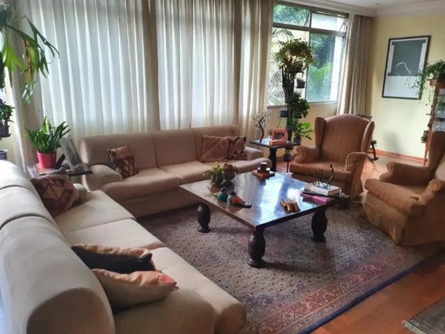 Imperdível apartamento à venda em São Paulo SP, Itaim Bibi! 3 quartos, 1 suíte, 2 banheiros, 2 vagas