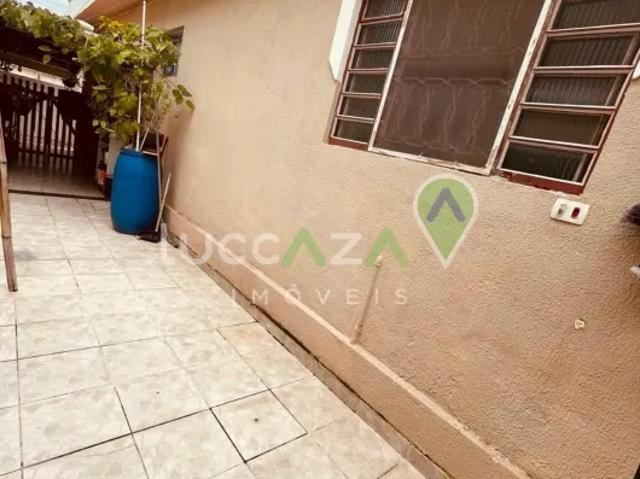 Imperdível Casa à Venda em Jacareí SP, Bairro Santa Cruz dos Lázaros: 3 Quartos, 1 Sala, 2 Banheiros