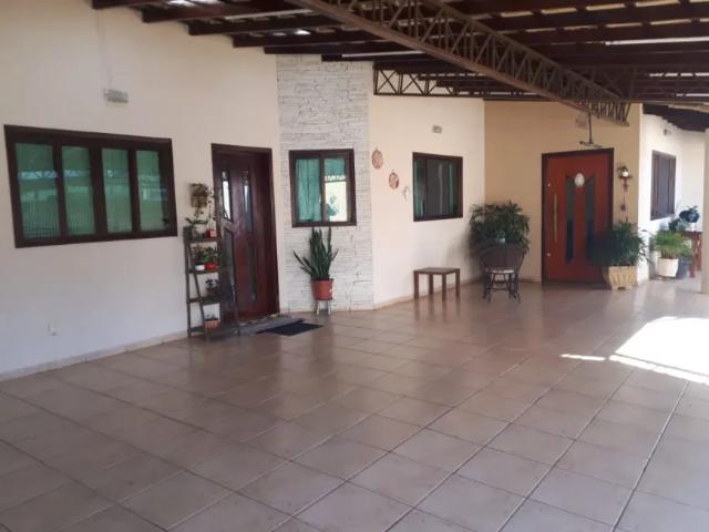 Imperdível! Casa à venda em Sorocaba SP, no bairro Wanel Ville, com 3 quartos, 1 suíte, 2 salas, 1 b