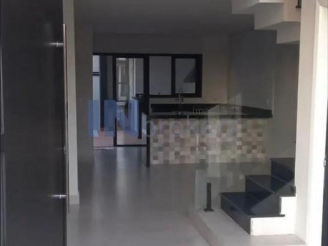 Imperdível oferta de casa em condomínio com 3 quartos e 180m² no Jardim Celeste, Jundiaí SP. Agende