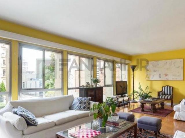 Imperdível oportunidade: Apartamento à venda em São Paulo, Jardim América! 4 quartos, 1 suíte, 3 sal